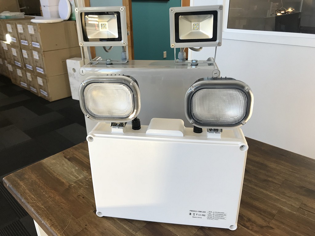 Famco: Emergency & Commercial Lighting: Product Catalogue